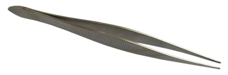 Tweezers, important items for first aid kits, three to choose from